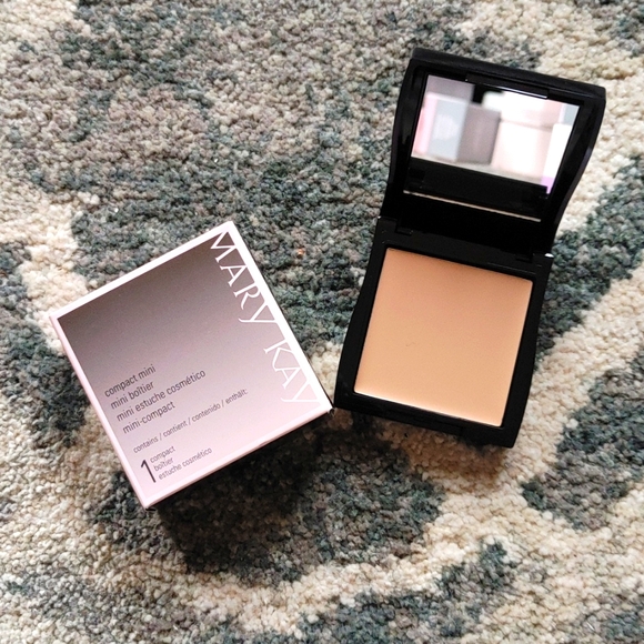 Mary Kay | Makeup | Mary Kay Mini Compact Makeup Accessory Tool | Poshmark